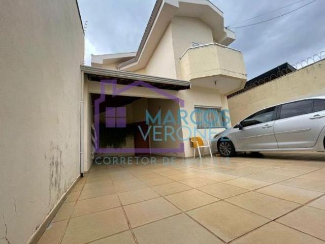 Casa Sobrado em Marília