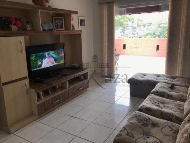 Casa Sobrado em São José dos Campos