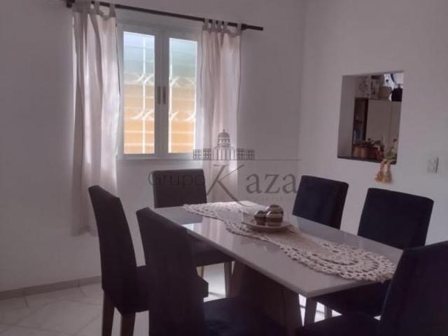Casa Sobrado em São José dos Campos