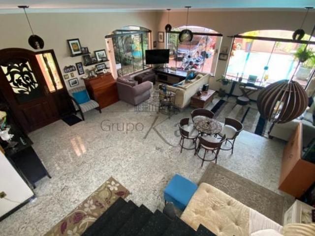 Casa Sobrado em São José dos Campos