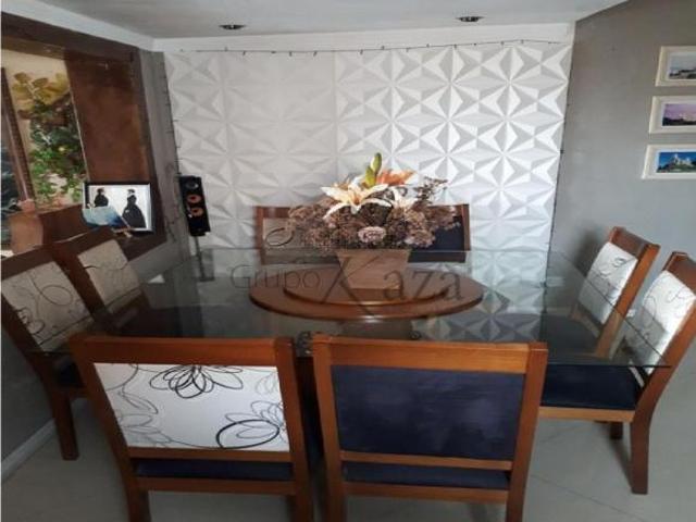 Casa Sobrado em São José dos Campos