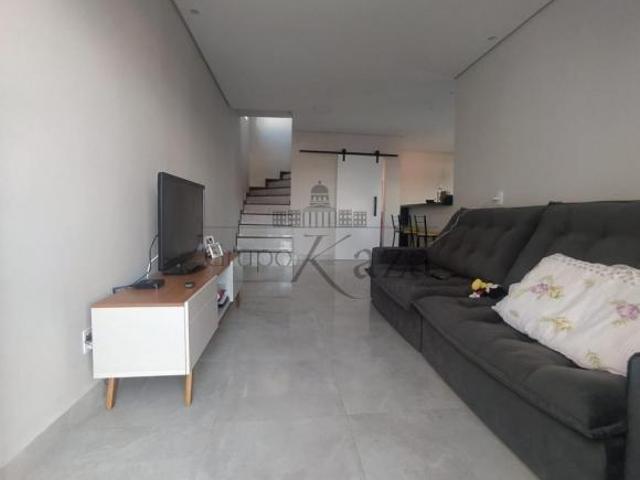 Casa Sobrado em São José dos Campos
