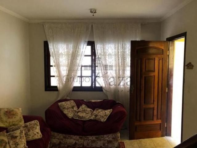 Casa Sobrado em São José dos Campos