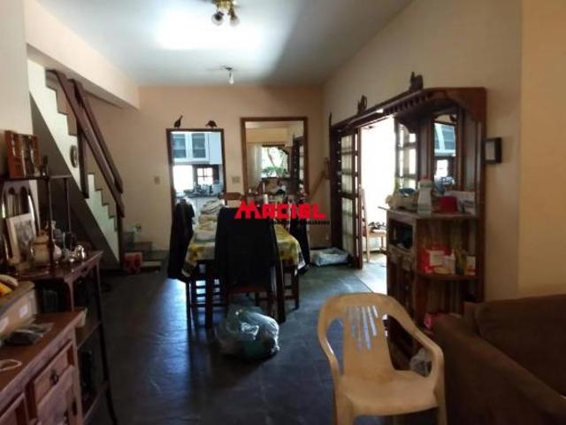 Casa Sobrado em São José dos Campos