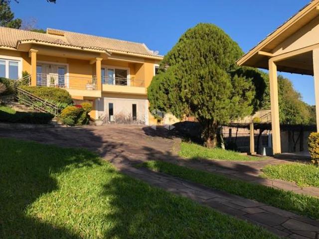 Casa Sobrado em terreno com 1800m2 em Ipanema Porto Alegre/RS
