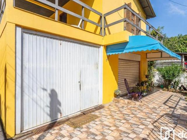 Casa sobrado em Viamão com loja e apartamento DESOCUPADO