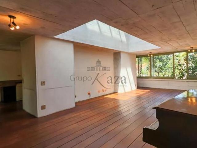 Casa Sobrado Fazenda Morumbi 4 Dormitórios 350m²