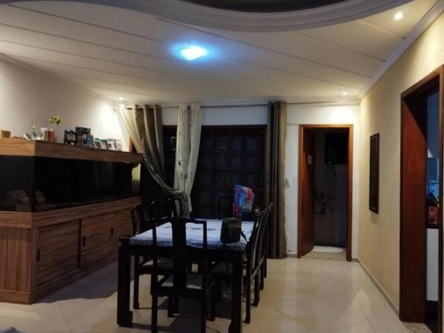 Casa Sobrado Jacareí 3 Dormitórios 180m²