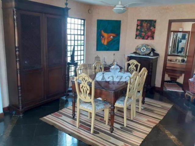 Casa Sobrado Jacareí Cidade Jardim 3 Dormitórios 192m²