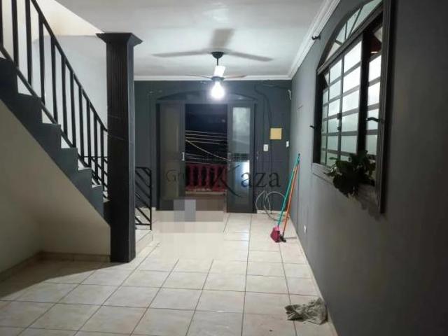 Casa Sobrado Jacareí Jardim Paraíso 3 Dormitórios 165m²