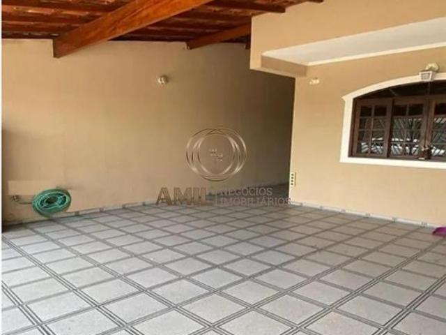 Casa Sobrado / Jardim das Industrias/ 3 dormitórios sendo 1 suíte / 116m²/ São José dos Campos