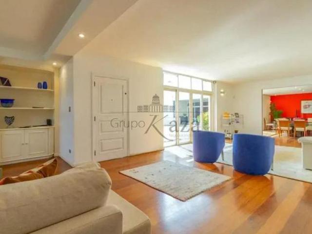 Casa Sobrado Jardim Luzitânia 5 Dormitórios 453m²
