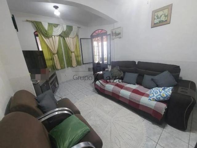 Casa Sobrado Jardim Santa Maria 3 Dormitórios 300m² Estuda permuta