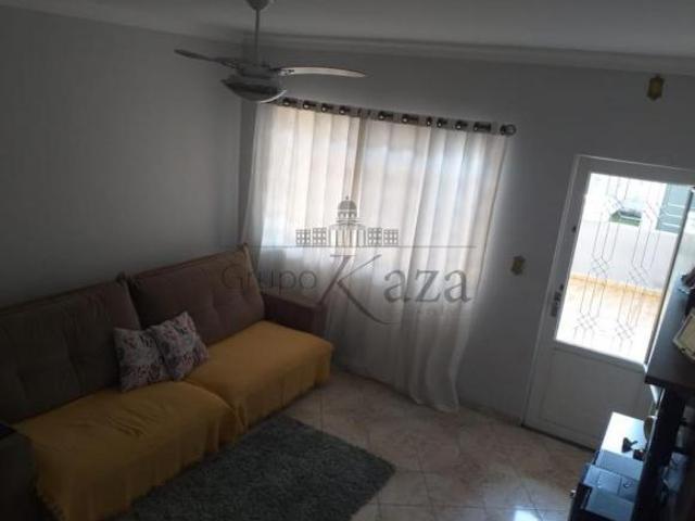 Casa Sobrado Jardim Santa Inês I 3 Dormitórios 123,12m²