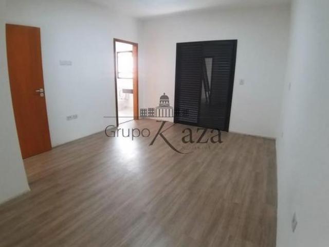 Casa Sobrado Loteamento Villa Branca Jacareí 212m² 3 Dormitórios