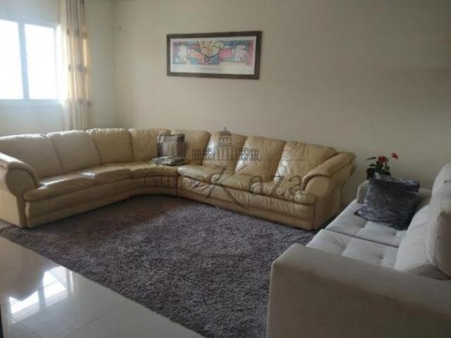 Casa Sobrado Loteamento Villa Branca Jacareí 278m² 4 Dormitórios