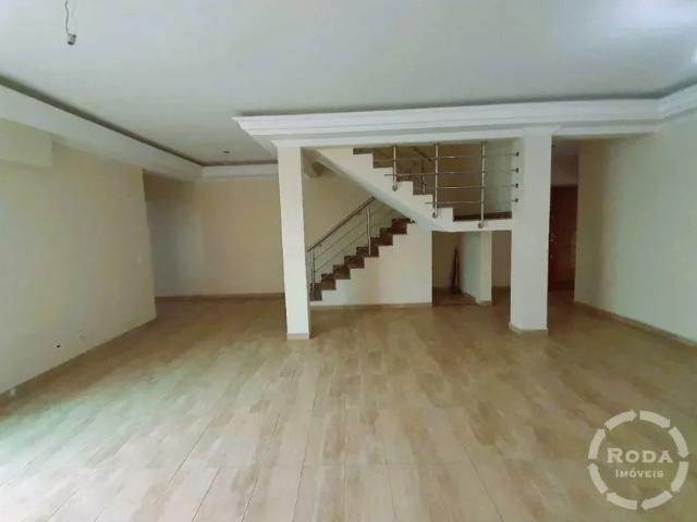 Casa | Sobrado | Locação no Campo Grande | 4 Suítes | Piscina e Churrasqueira
