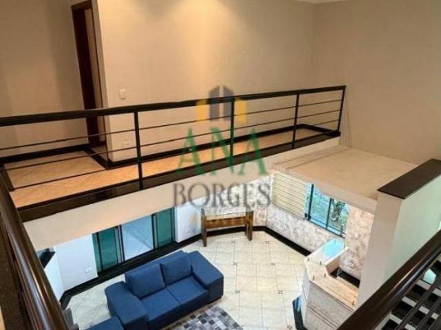 Casa sobrado no Condomínio Ibiti do Paço, com vista para o lago e bosque