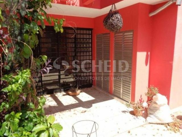 CASA SOBRADO NO CAMPO BELO PARA RESIDÊNCIA OU COMÉRCIO 250 m2, 02 VAGAS, 03 QUARTOS, 03 SALAS