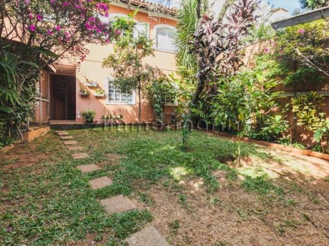 CASA SOBRADO NO ALTO DA LAPA 3 DORMITÓRIOS