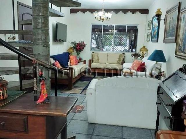 CASA SOBRADO NO ALTO DE PINHEIROS DE 3 DORMITÓRIOS COM 1 SUÍTE
