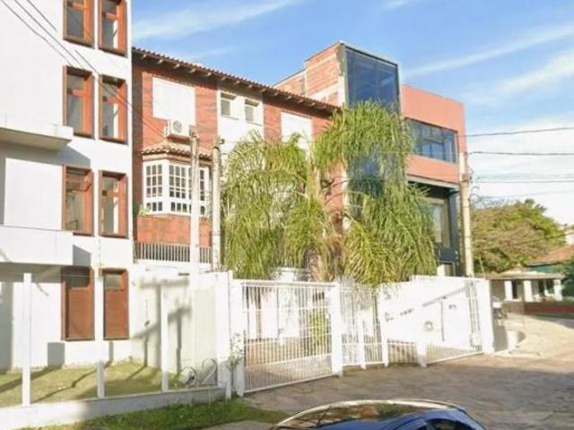 Casa sobrado no bairro Chácara das Pedras de 3 dormitórios e 2 vagas