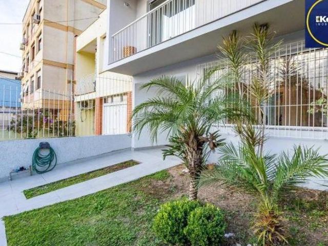 Casa sobrado no bairro Santo Antônio de 3 dormitórios e 3 vagas