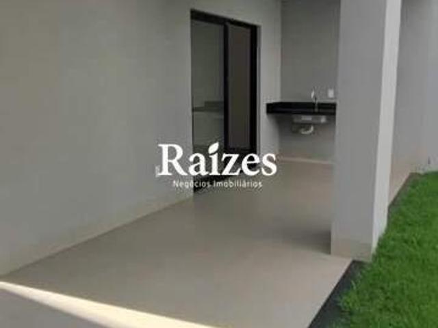 Casa Sobrado no Jardim da Colina com 3/4 sendo 1 suíte