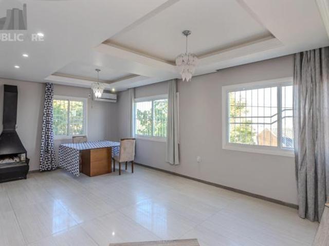 Casa sobrado no Morro Santana de 2 dormitórios e 2 vagas