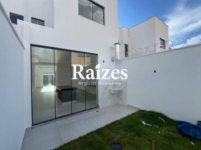 Casa Sobrado no Novo Mundo com 3/4 sendo 1 suíte