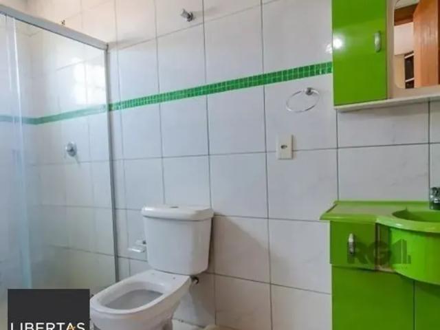 Casa sobrado no Partenon de 4 dormitórios e 2 vagas