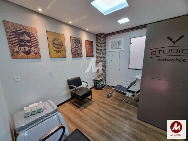 Casa sobrado na rua 15 dormitórios/suite, cozinha planejada