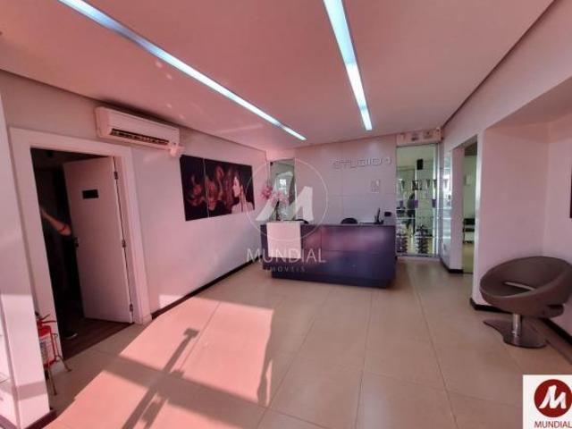 Casa sobrado na rua 15 dormitórios/suite, cozinha planejada