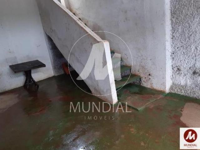 Casa sobrado na rua 2 dormitórios, cozinha planejada