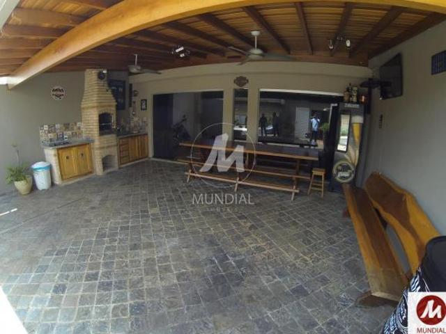 Casa sobrado na rua 2 dormitórios, cozinha planejada
