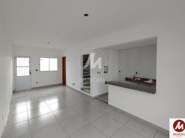 Casa sobrado na rua 2 dormitórios/suite