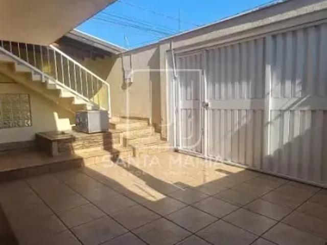 Casa sobrado na rua 3 dormitórios/suite, cozinha planejada