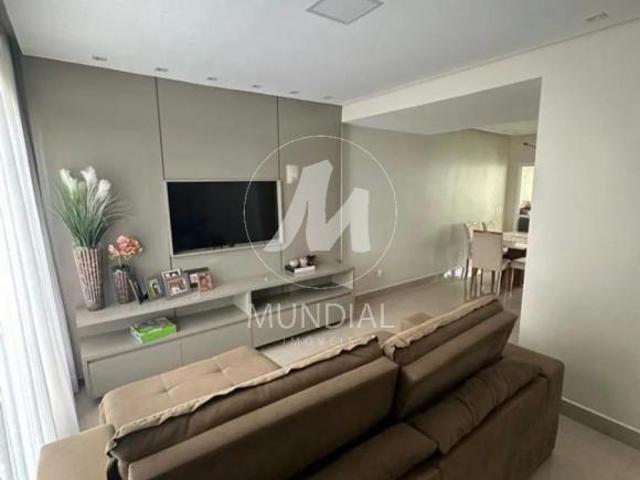 Casa sobrado na rua 3 dormitórios/suite, cozinha planejada