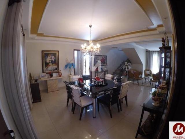 Casa sobrado na rua 3 dormitórios/suite, cozinha planejada