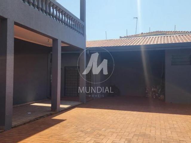 Casa sobrado na rua 3 dormitórios/suite, cozinha planejada