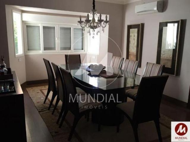 Casa sobrado na rua 3 dormitórios/suite, cozinha planejada
