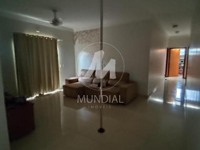 Casa sobrado na rua 3 dormitórios/suite, cozinha planejada
