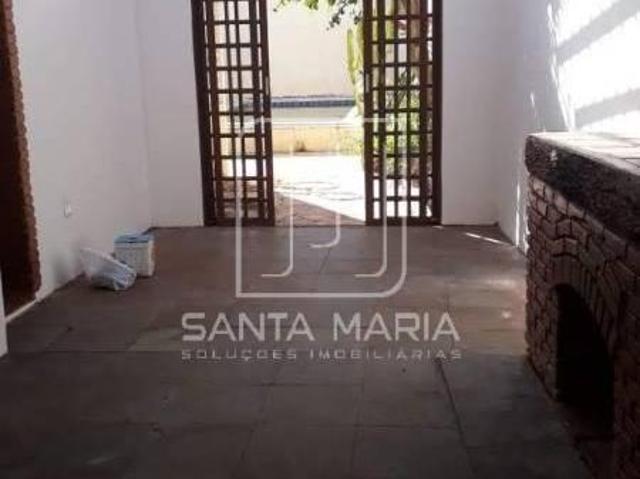 Casa sobrado na rua 4 dormitórios, cozinha planejada