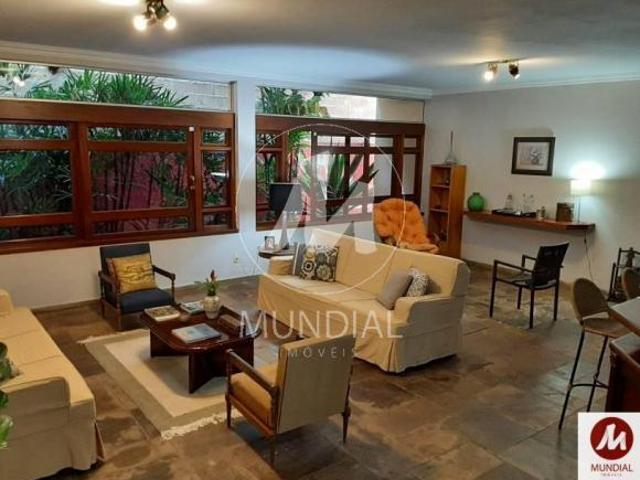 Casa sobrado na rua 4 dormitórios, cozinha planejada
