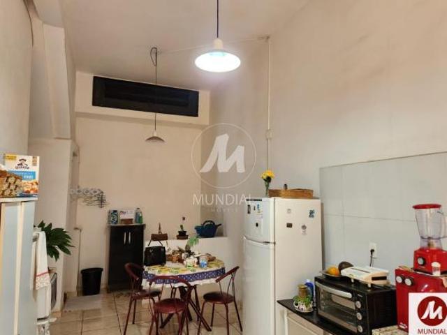 Casa sobrado na rua 4 dormitórios/suite, cozinha planejada