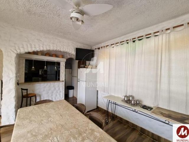 Casa sobrado na rua 8 dormitórios/suite, cozinha planejada