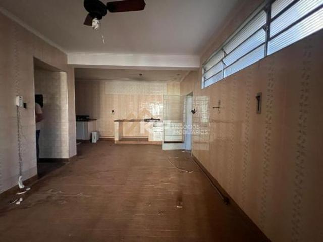 Casa Sobrado na Vila Tibério em Ribeirão Preto/SP