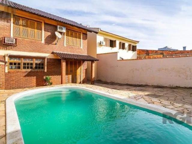 Casa sobrado na zona norte de 3 dormitórios 3 vagas e piscina