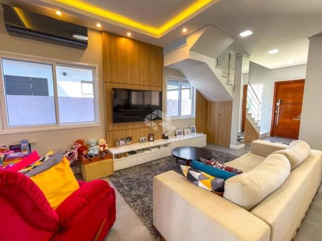 Casa sobrado semi mobiliado à venda com 190m² e 3 dormitórios no Terras Alpha