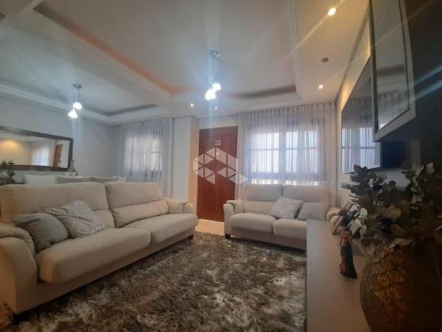 Casa sobrado semimobiliada com 3 quartos, piscina e 2 vagas de garagem em Canoas